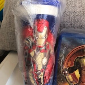 Tupperware | Kitchen | Nip Tupperware Marvel Iron Man Sandwich Keeper ...